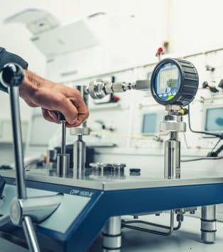 CPG1200 Digital Pressure Gauge - GMS Instruments